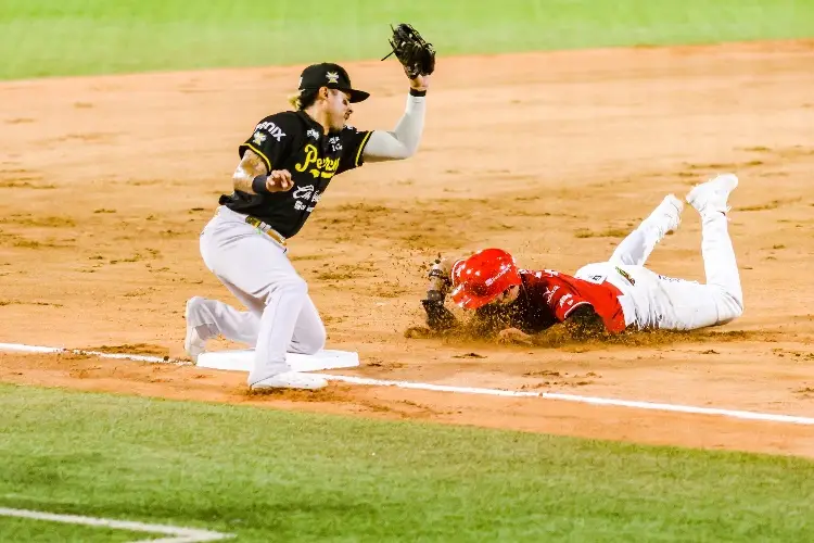 Pericos le pega a El Águila en el primero de la serie | XEU Deportes ... Pericos le pega a El Águila en el primero de la serie | XEU Deportes ...